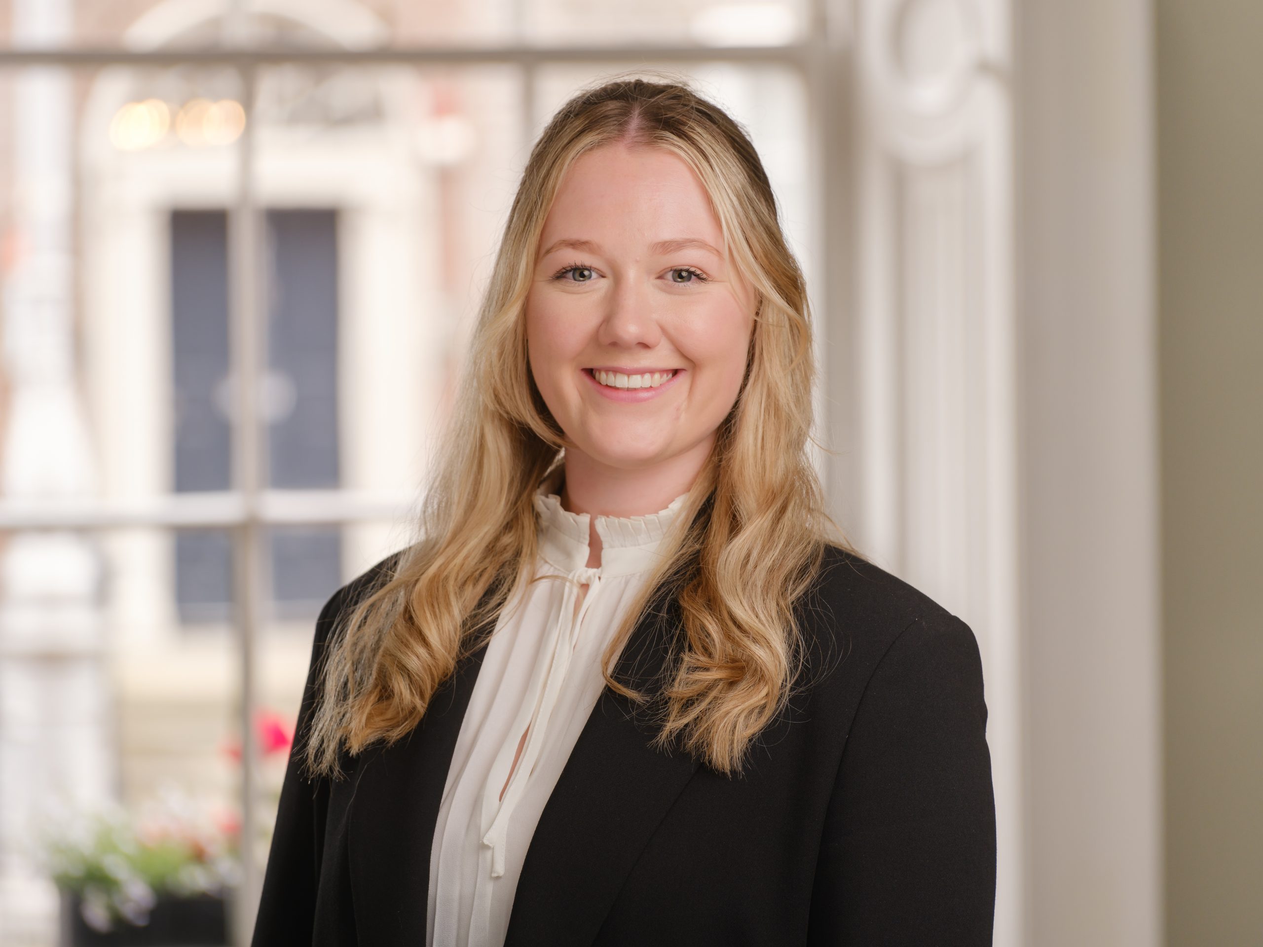 Ailbhe O'Sullivan - Knight Frank